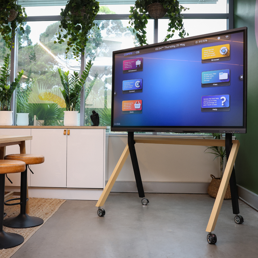 Synergy Mobile Stand – Karter